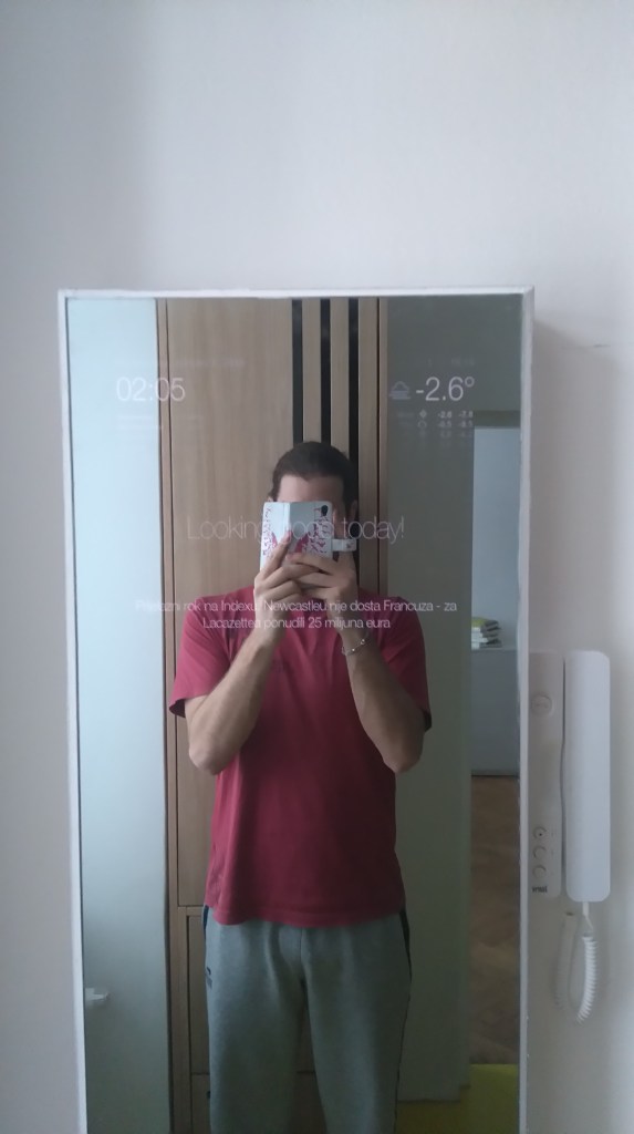 Magic Mirror with a motion detector – HELENTRONICA