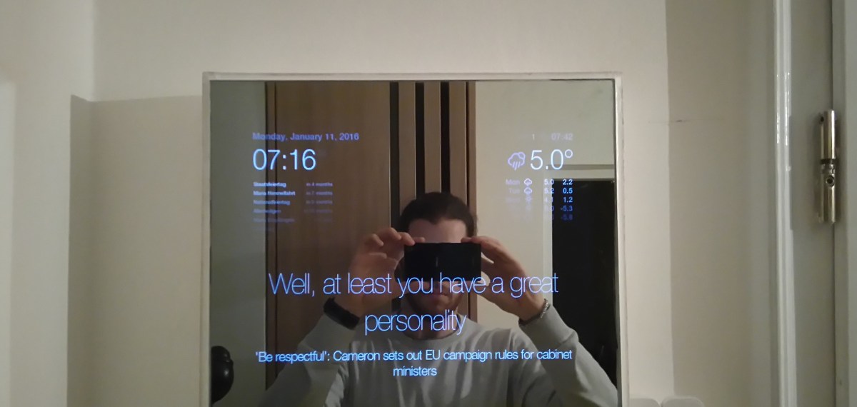 Magic Mirror with a motion detector – HELENTRONICA